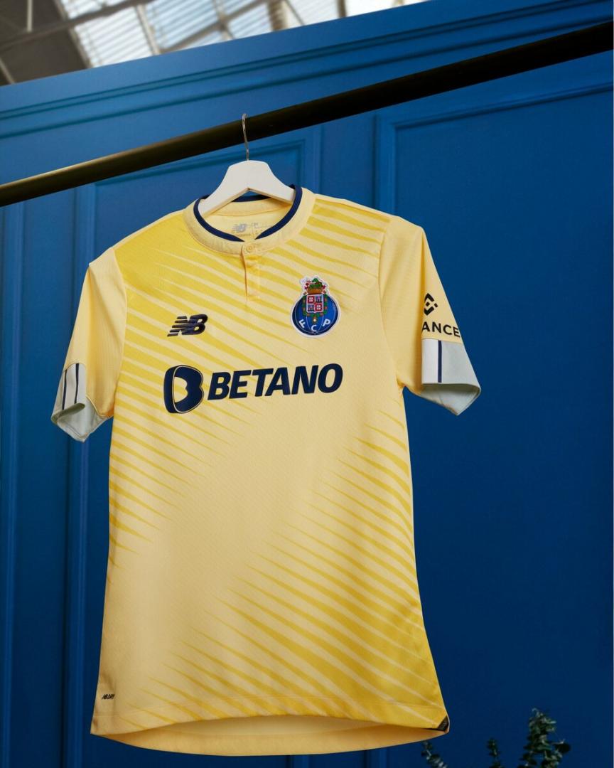 Revelado o segundo equipamento do FC Porto | Global News Portugal
