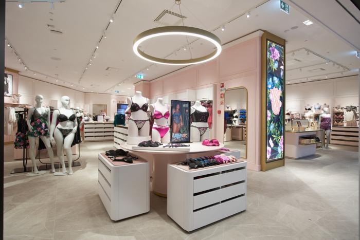 Abriu a primeira loja da Victoria’s Secret em Portugal. Fica no ...